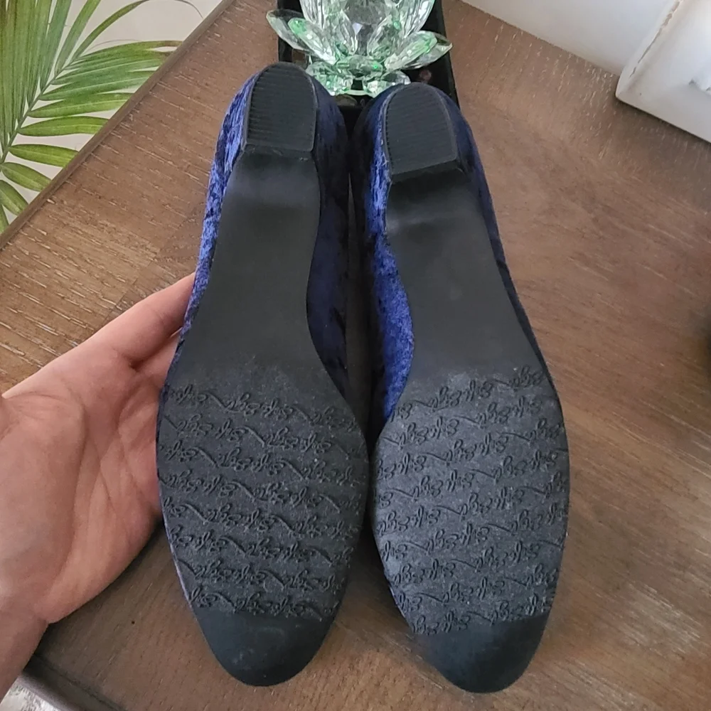 Hush Puppies | Shoes | Hush Puppies Blue Velvet Pumps Narrow New Wout ...